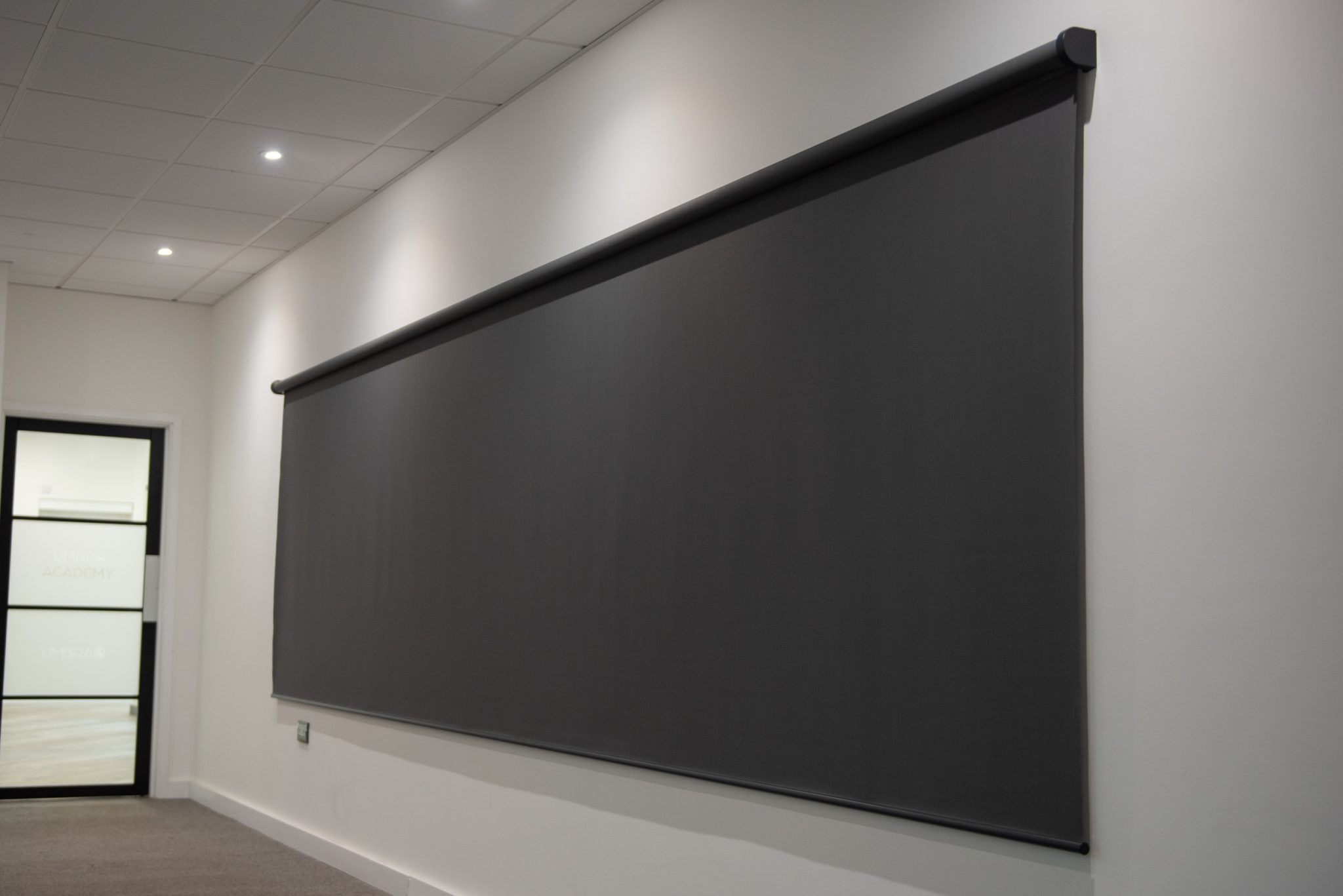 Trusted Umbra Blinds Installer in London | Carbon Integration